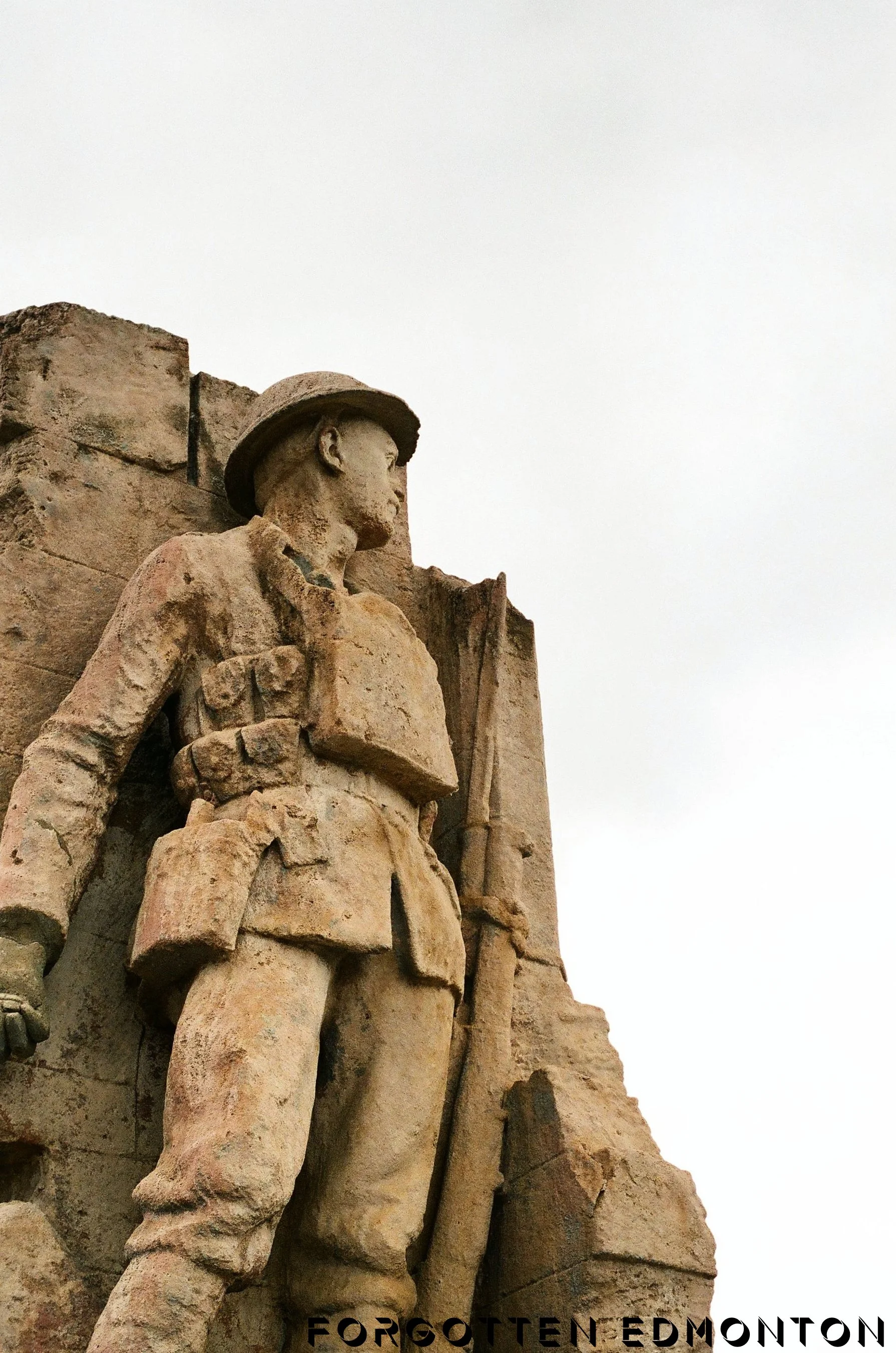 The Holden Cenotaph — Forgotten Edmonton