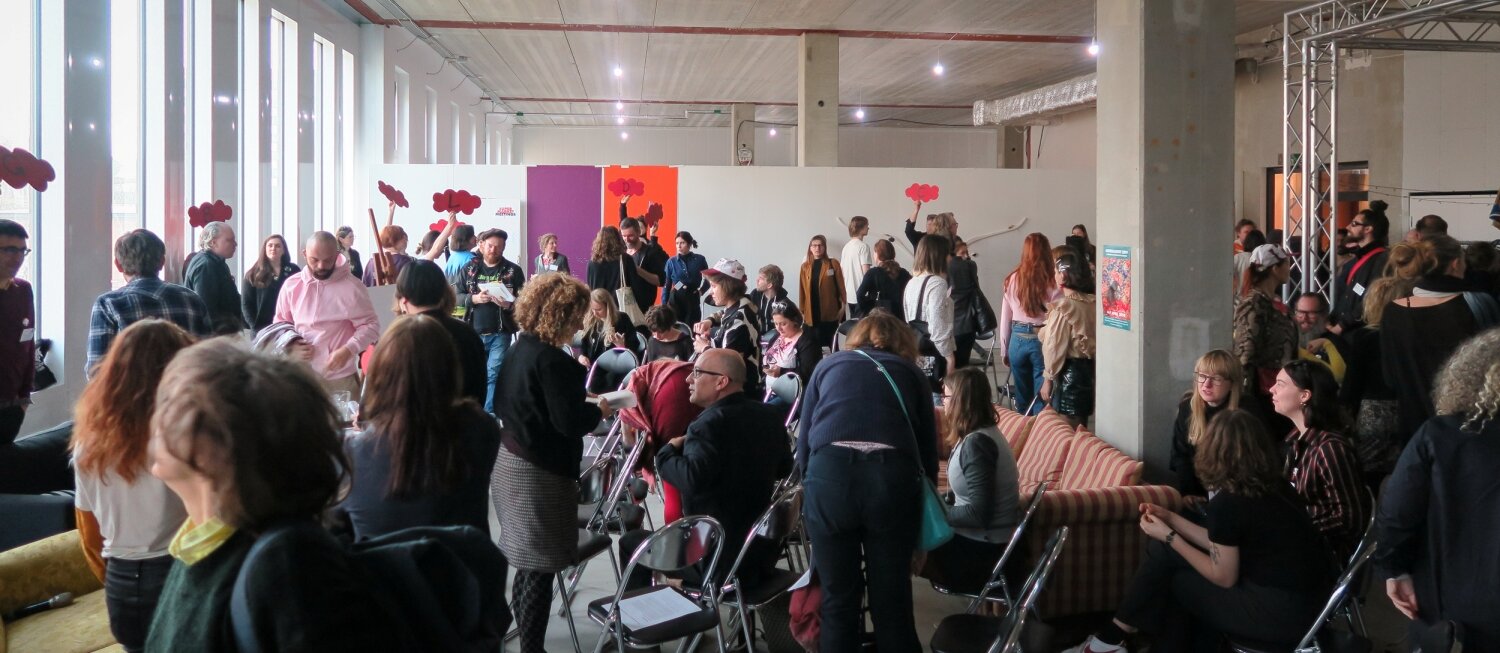 Participating in Art Fairs: Tips for Artists | ArtConnect Magazine