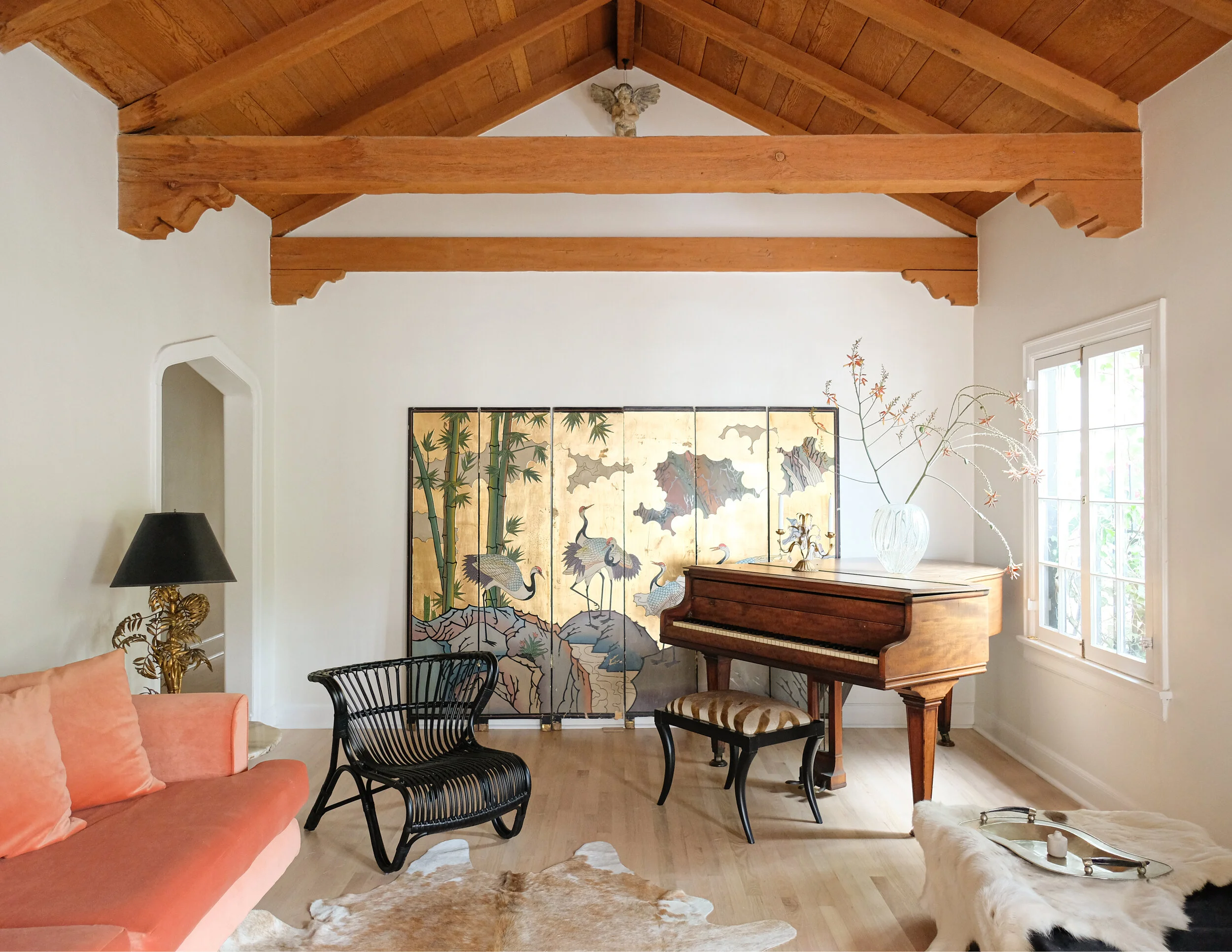 THE CASA - LAUREL CANYON | Mutuus