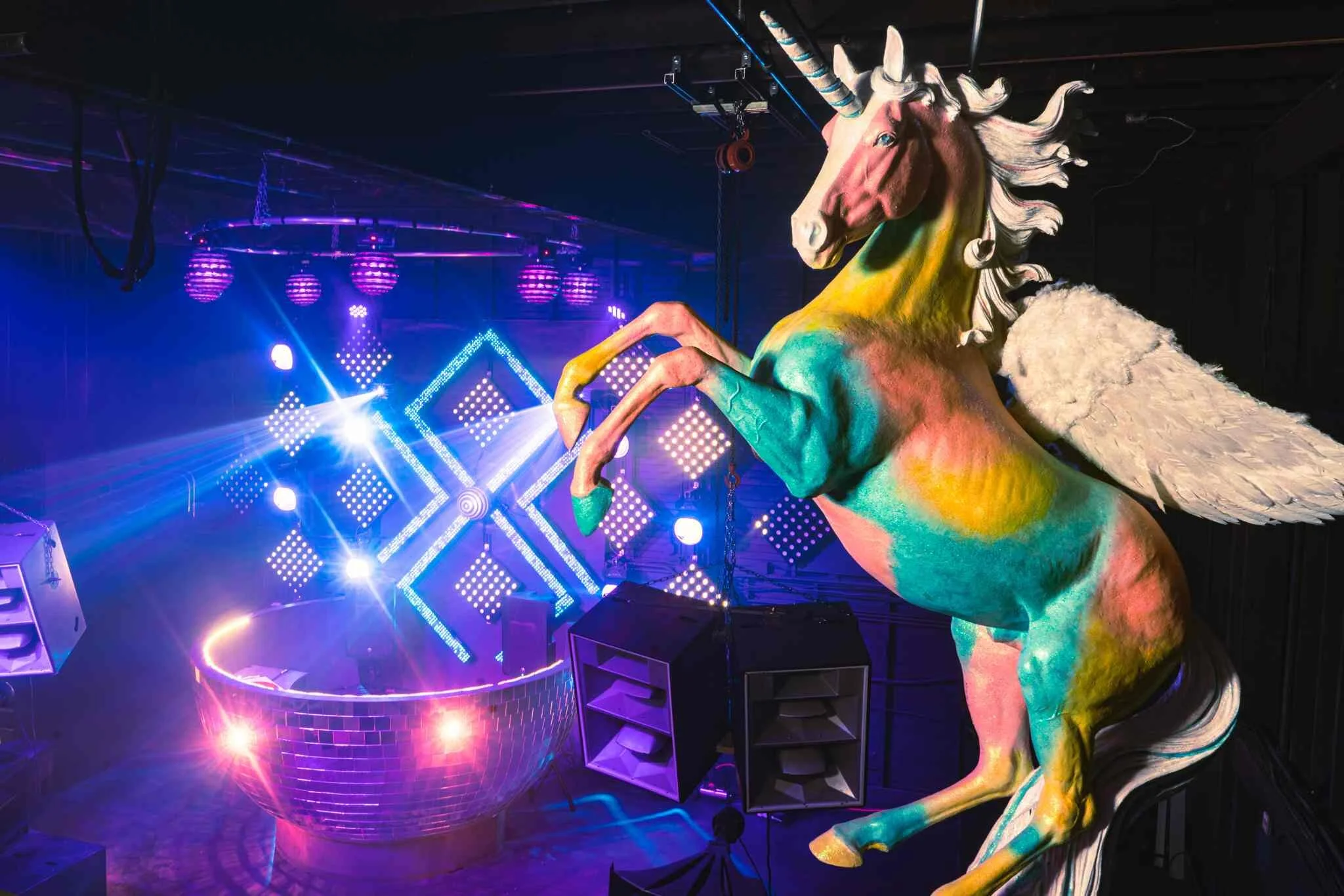 SUPERNOVA NIGHTCLUB | Mutuus