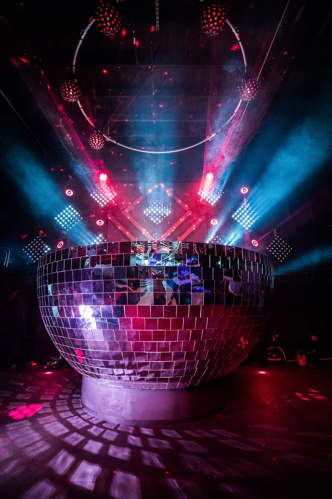SUPERNOVA NIGHTCLUB | Mutuus