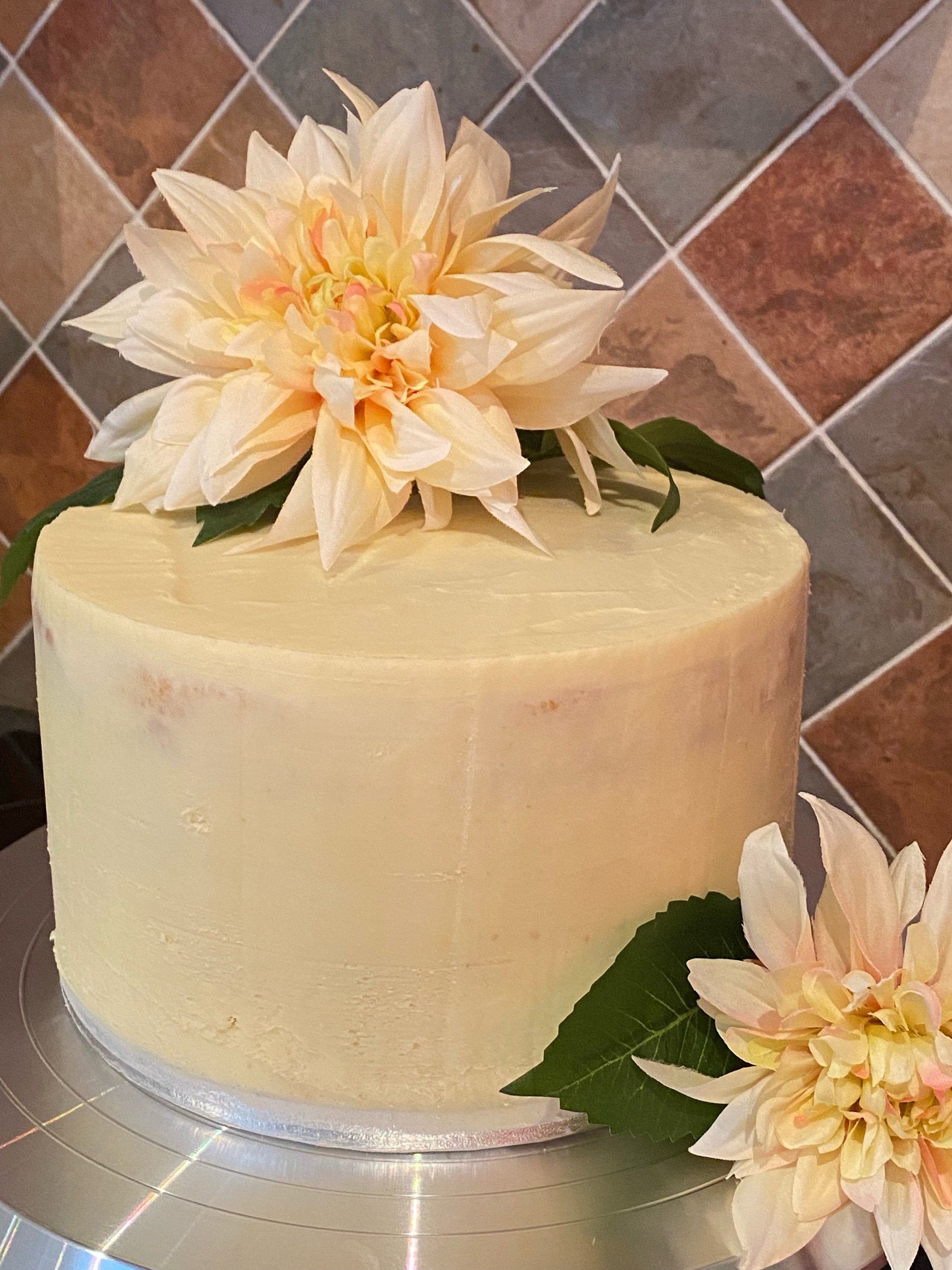 Buttercream Cakes — Helen's Cakes, Enjoy