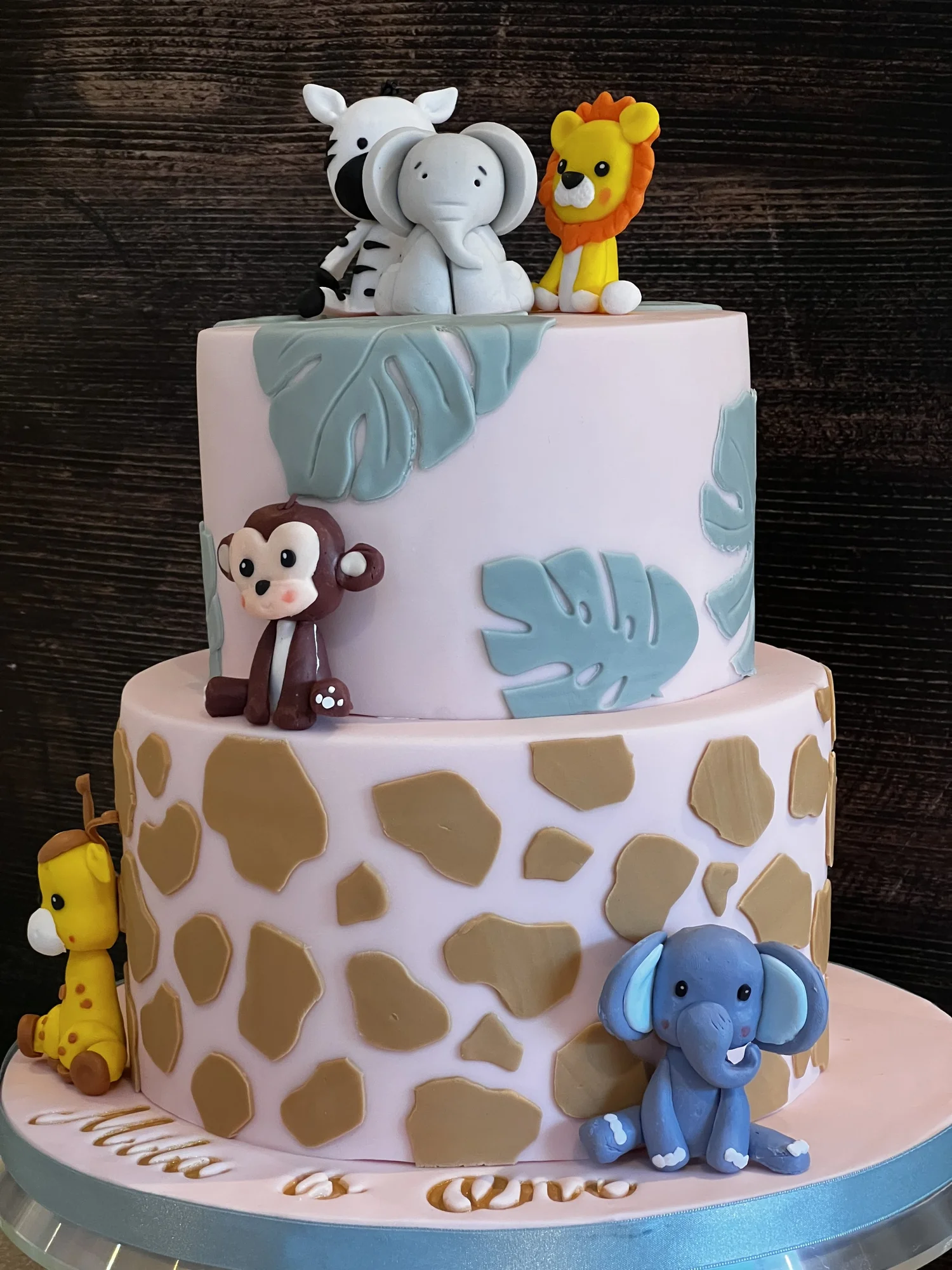 Helen's Cakes, Enjoy