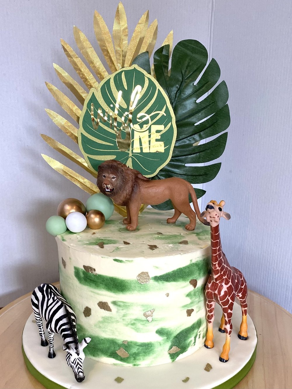 Buttercream Cakes — Helen's Cakes, Enjoy