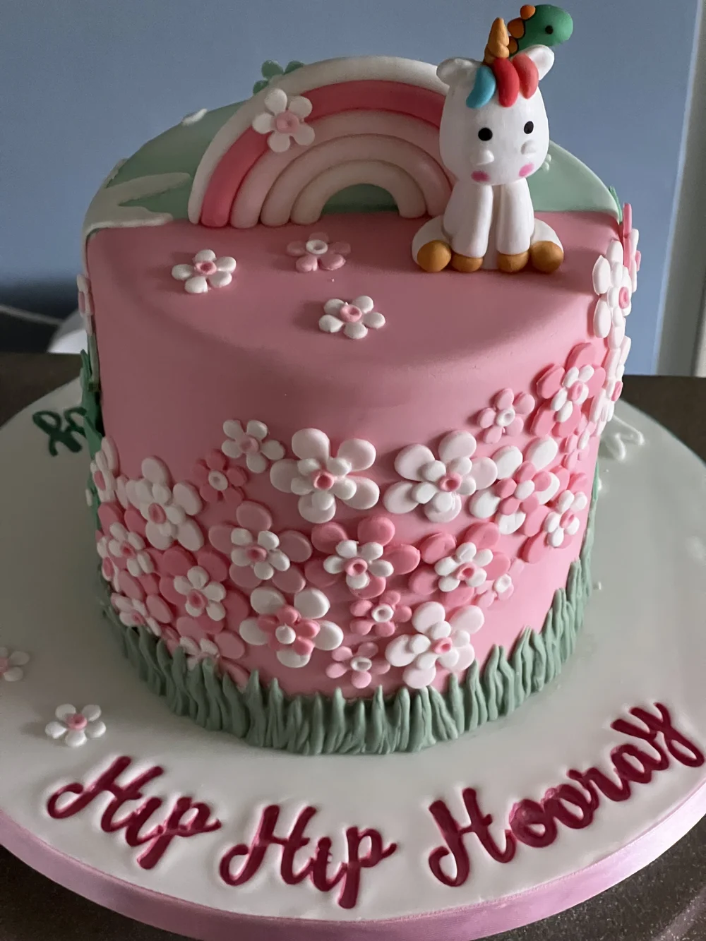 Helen's Cakes, Enjoy