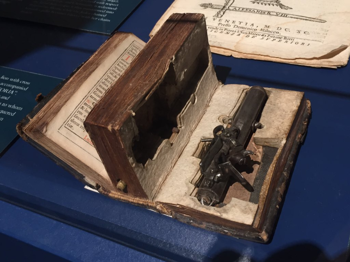 A Bible Gun that belonged to Francesco Morosini, could be Fired Without Opening the Book