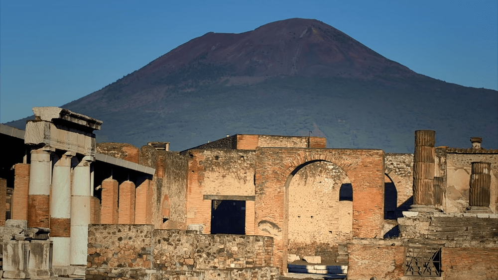 Reopening of an Ancient Beach in Herculaneum Unveils Vivid History