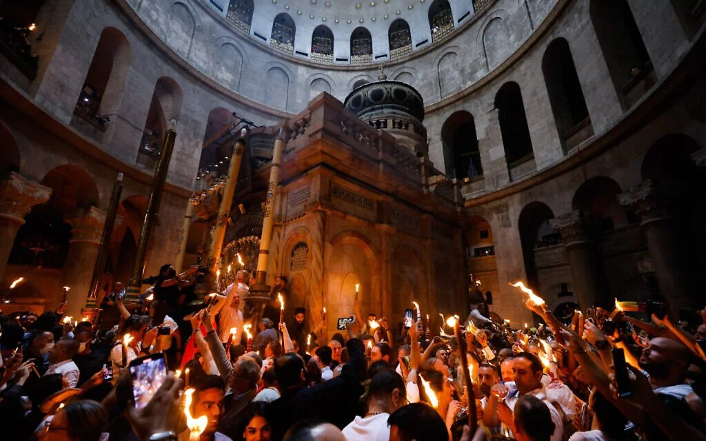 Church of Holy Sepulchre excavations are ongoing 24/7, producing ...