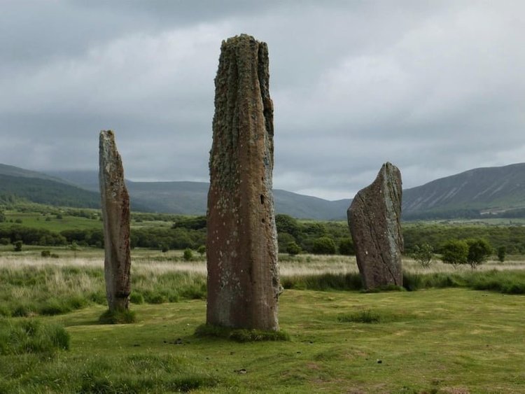 Outlander's Craigh na Dun was inspired by these 13 enigmatic standing ...