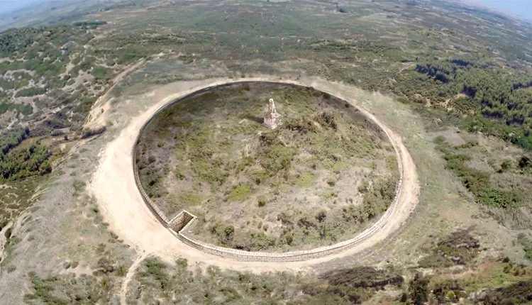 Why Alexander the Great Abandoned the Proposal to Plan a City on Mount ...