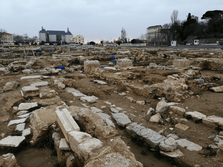 Unearthing the Secrets of Ancient Chalcedon Beneath Modern Kadikoy