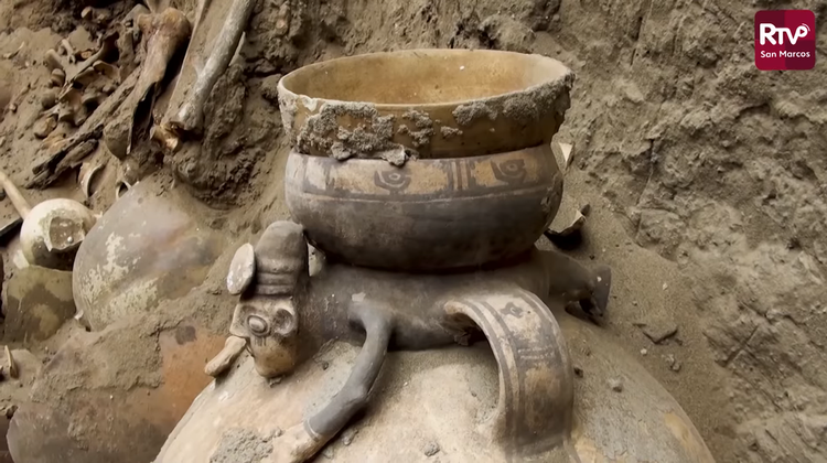 A 1,000-year-old sea lord's tomb discovered in Peru with unique artifact