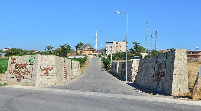 The "Troy Observation Terrace" that offers an ideal view of the Trojan ...