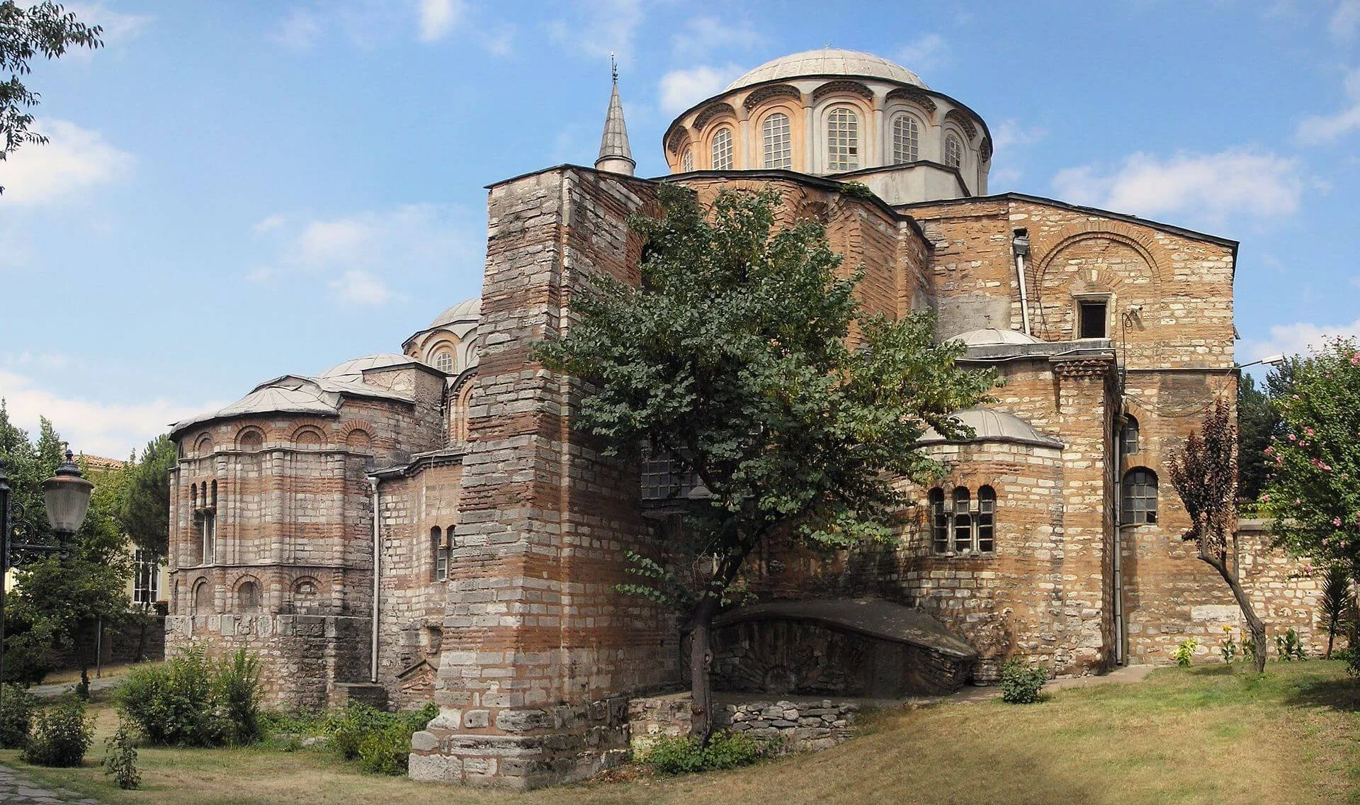 Turkey Converts The Famous Byzantine Chora Monastery Into a Mosque
