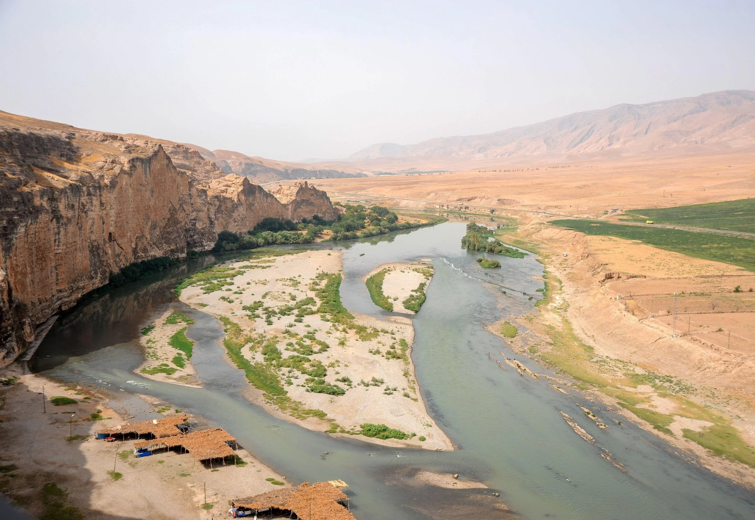 Euphrates River In Ancient Mesopotamia Euphrates River In Ancient Mesopotamia