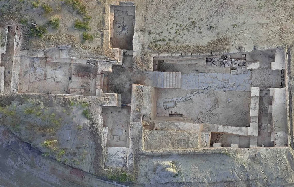 Take a Look at these 2,500-year-old statues — possibly long-lost ...