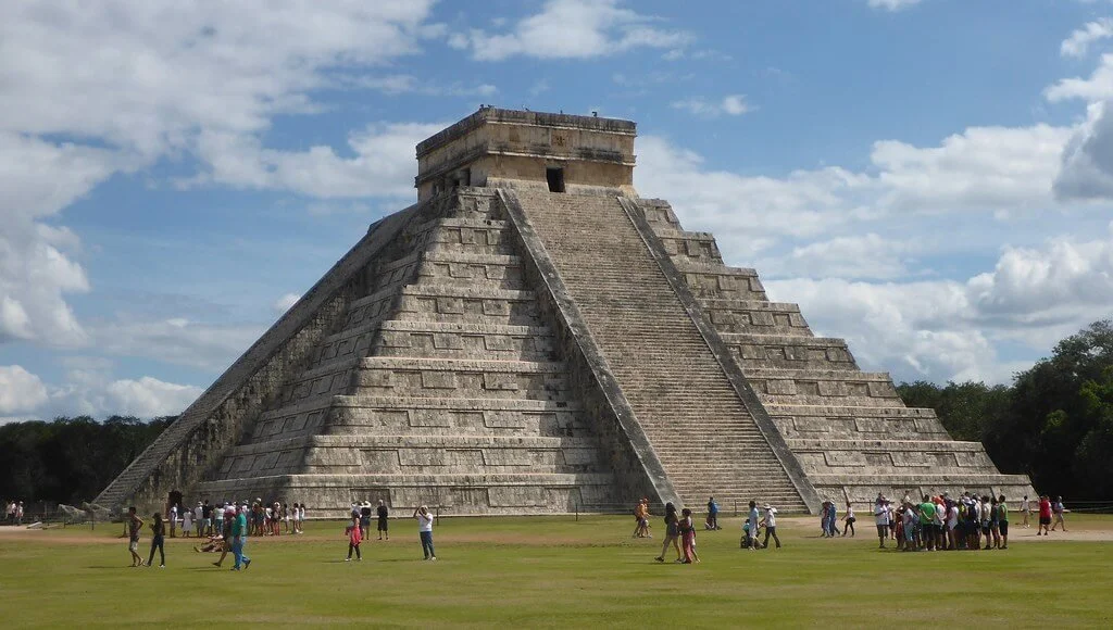 Temples and Celestial Tapestries: Chichen Itza’s Astronomical and ...