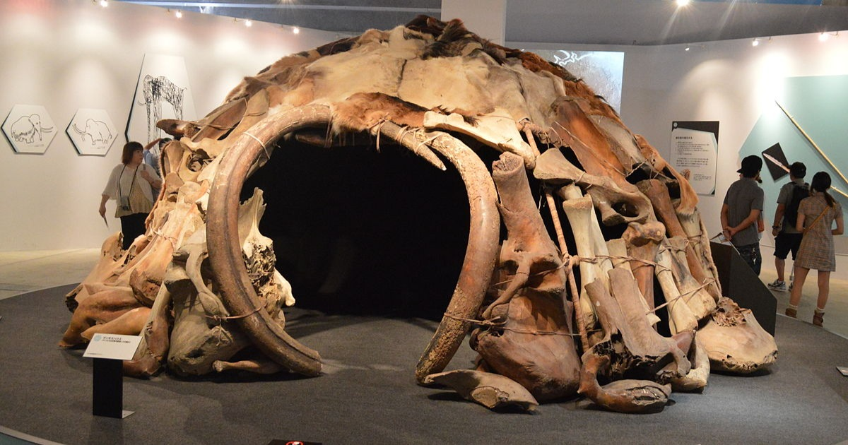 The Prehistoric Hut: A 15,000-Year-Old Structure Made of Mammoth Bones ...
