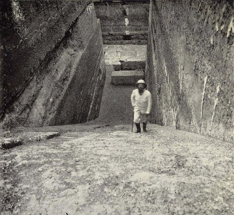 The Secret 'Zawyet El-Aryan Pyramids': A Restricted Site That Turned ...