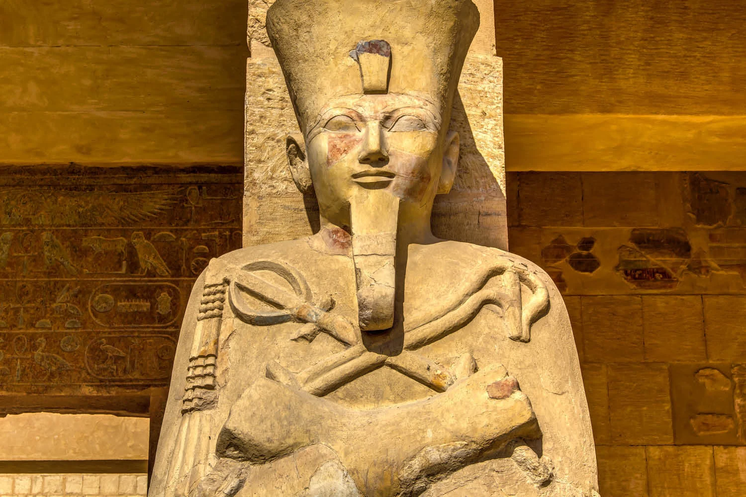Long before Cleopatra, another female pharaoh redefined ancient ...