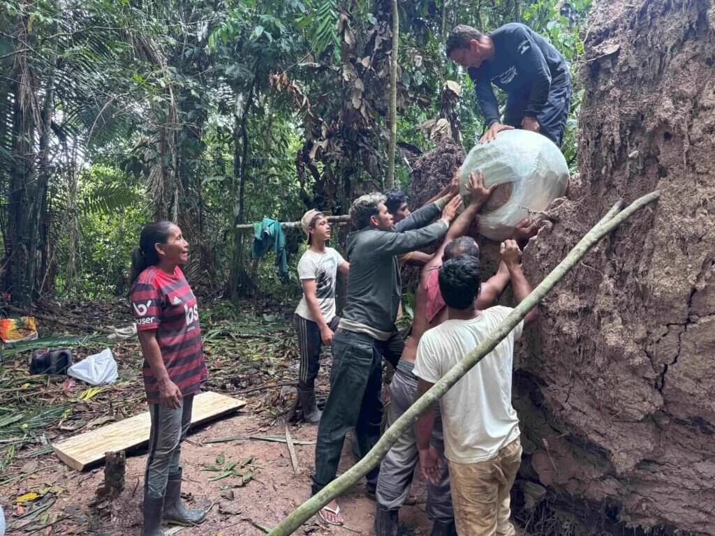 Discovery of Monumental Burial Urns in the Amazon Sheds Light on a ...