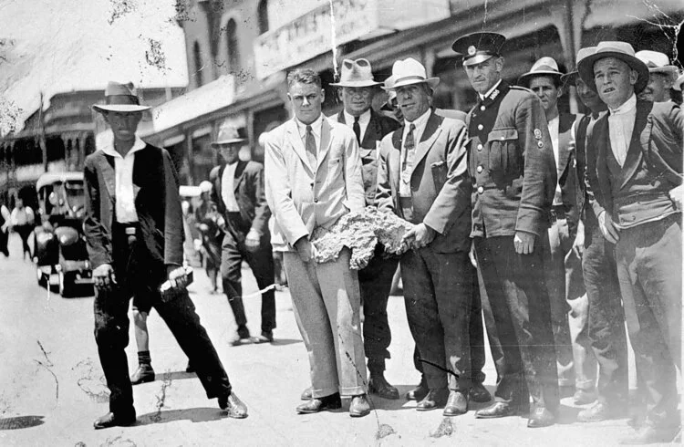 Top 30 Biggest and Most Expensive Gold Nuggets Ever Discovered