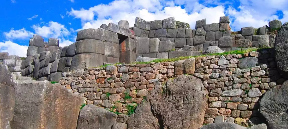The Construction Techniques of Ancient Megaliths