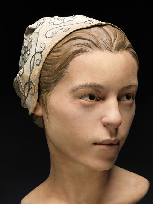 The skull of a 14 year-old girl believed to be a victim of cannibalism ...