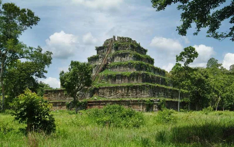 Why Did all Civilizations build Pyramid-shaped Buildings?: The ...