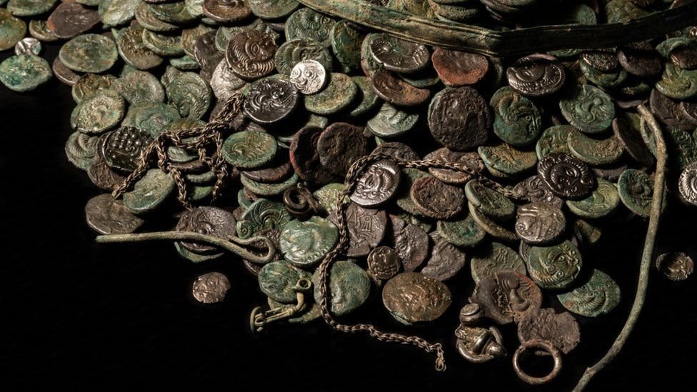 Here Are 10 of the Most Valuable Treasures Ever Discovered