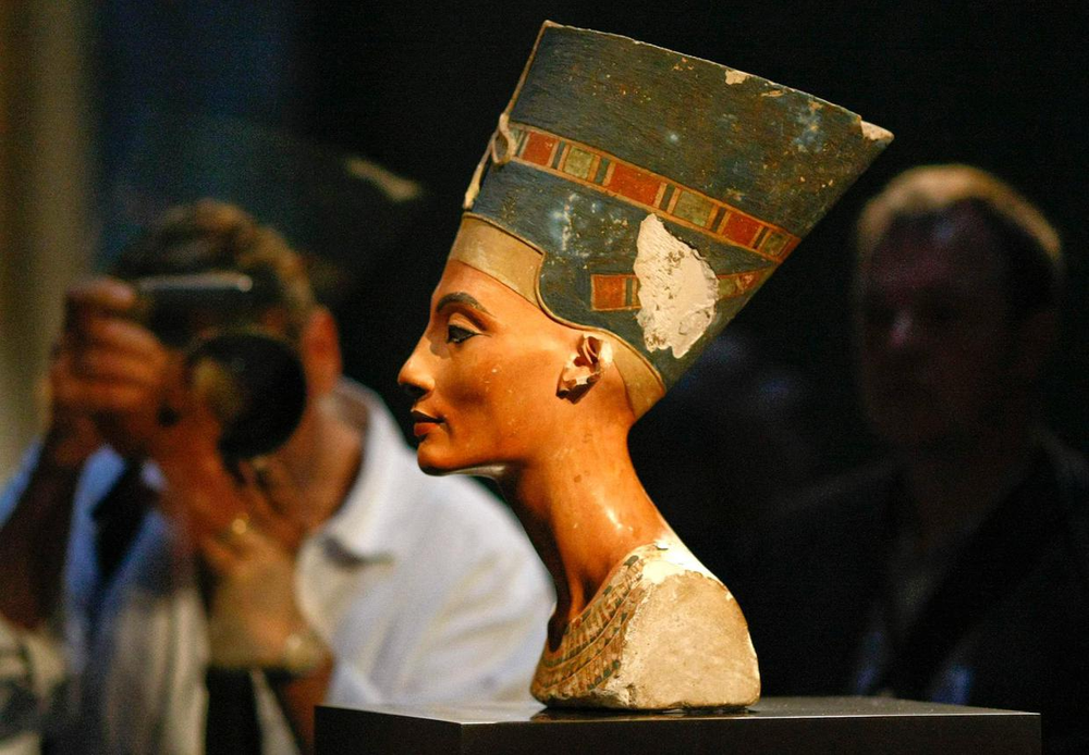 ‘Nefertiti’s mummy’ unearthed by archaeologists in dig at royal ...