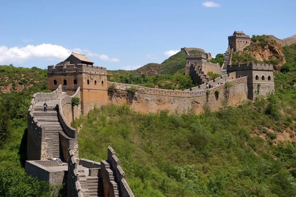 The First Fortified Walls Built by Human Societies