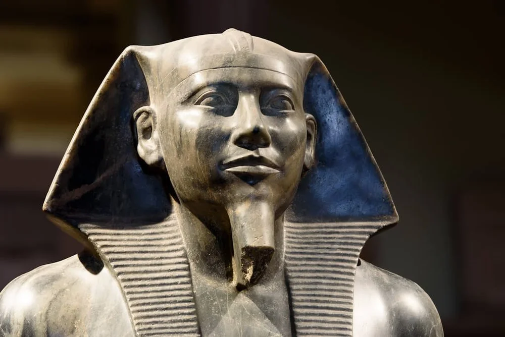 Was Pharaoh Khafre the builder of the Sphinx?