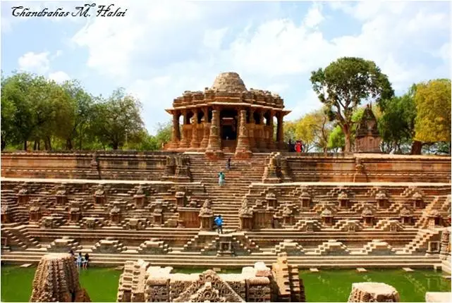 The Sacred Geometry of Ancient Temples