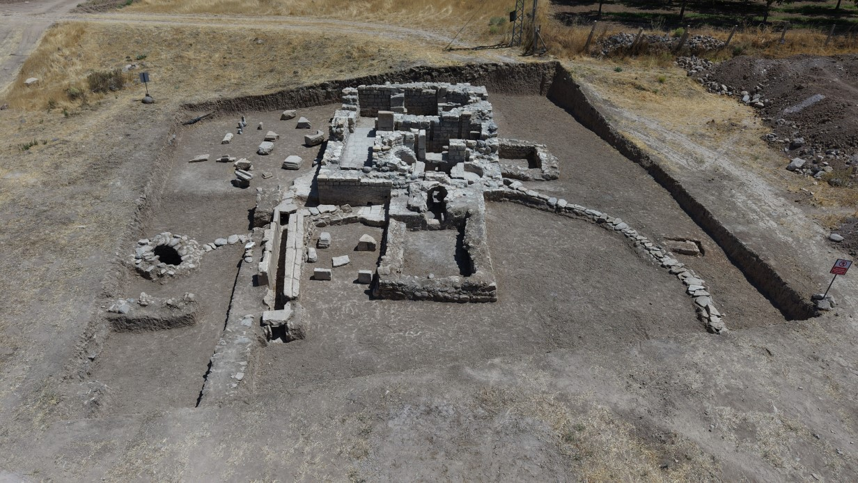 Underfloor Heating System Discovered in 1,700-Year-Old Roman Bath