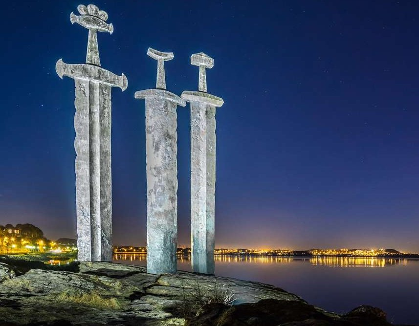 King Harald Fairhair and the Battle of Hafrsfjord: The Unification of ...