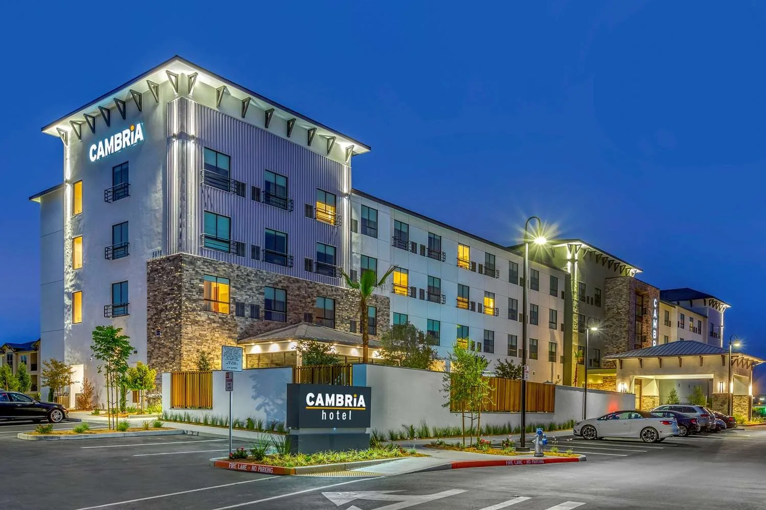 Hotels — HANNOUCHE ARCHITECTS