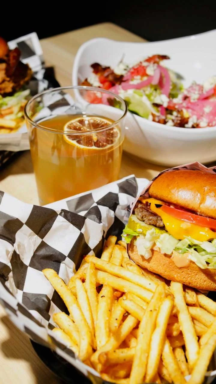 Francis Burger Joint | Minneapolis Vegan Bar and Restaurant