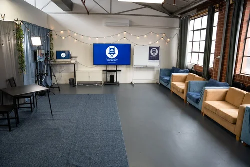 Studio rent venue creative space workshop hire lease rental hourly ...