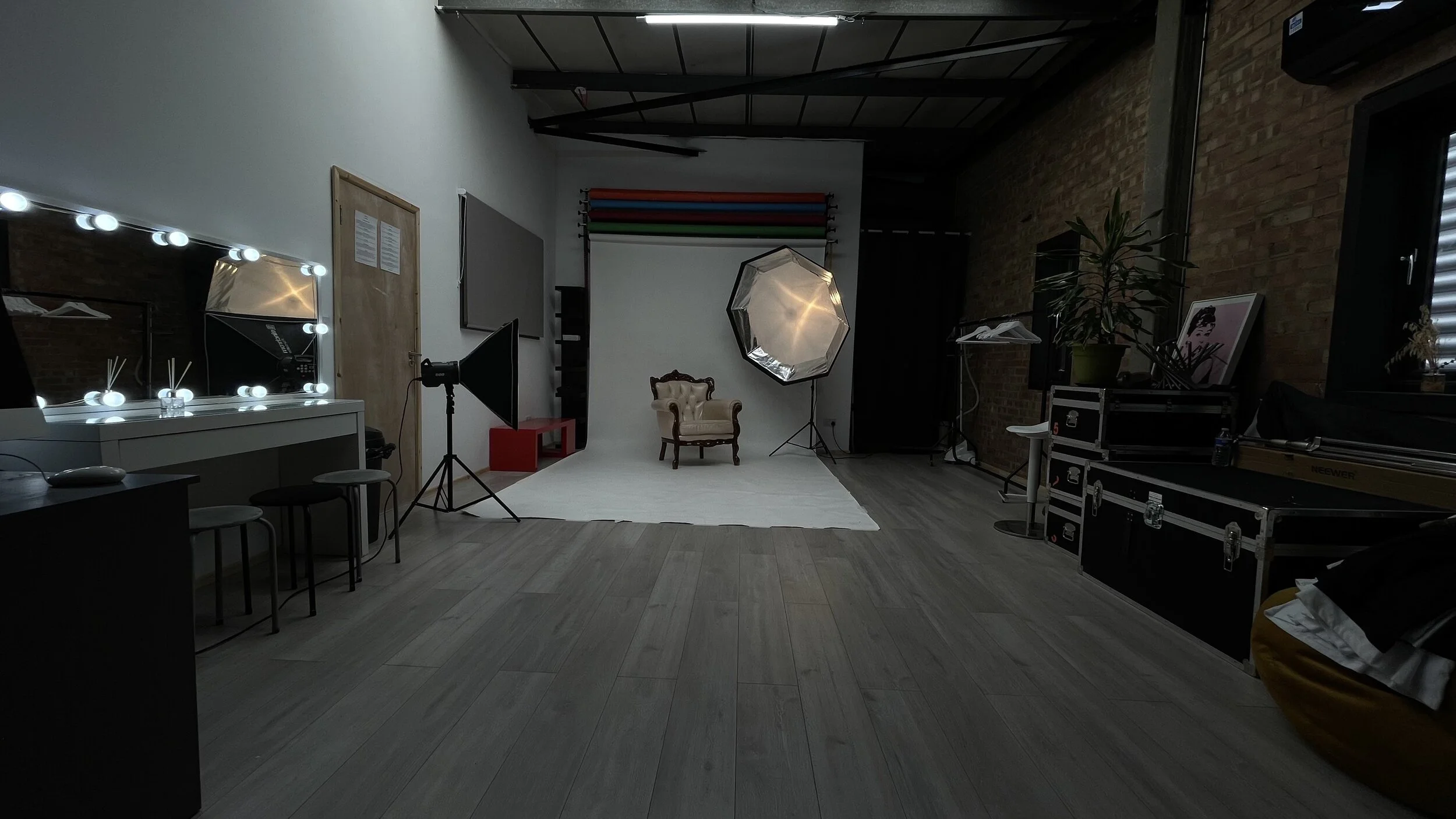 Luxury Photostudio in East London — Imprnt Studios