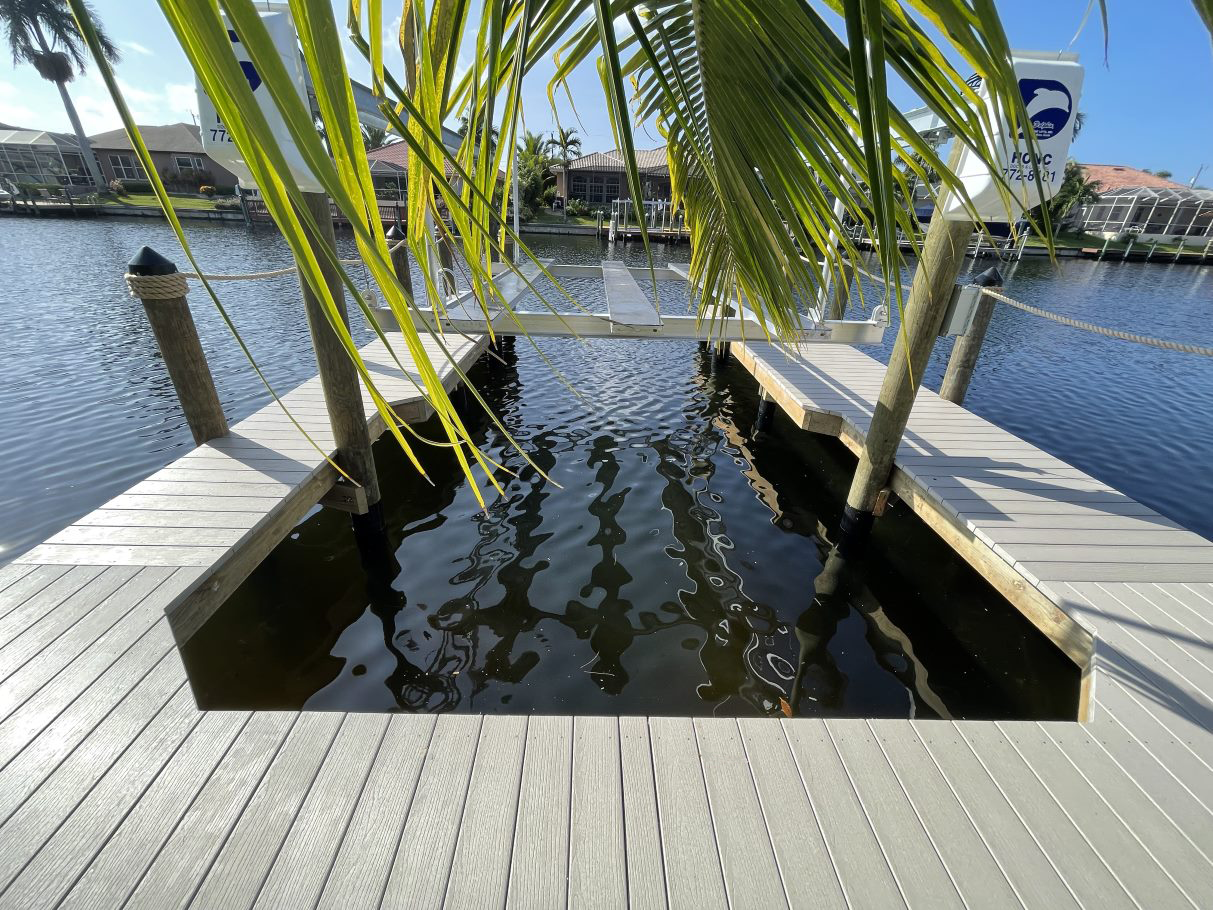 RENEWMax — RENEW Plastics Decking