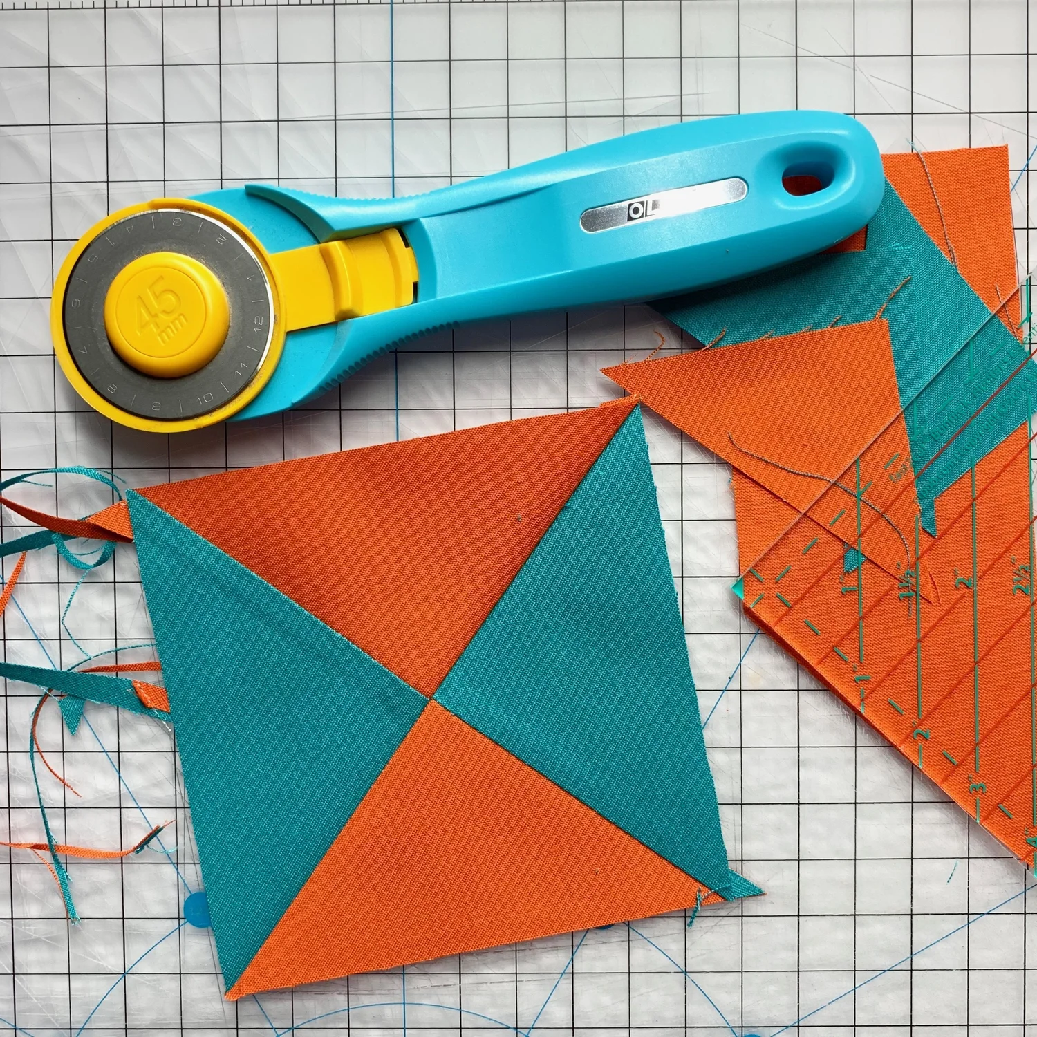 How to Make Quarter Square Triangles — String & Story