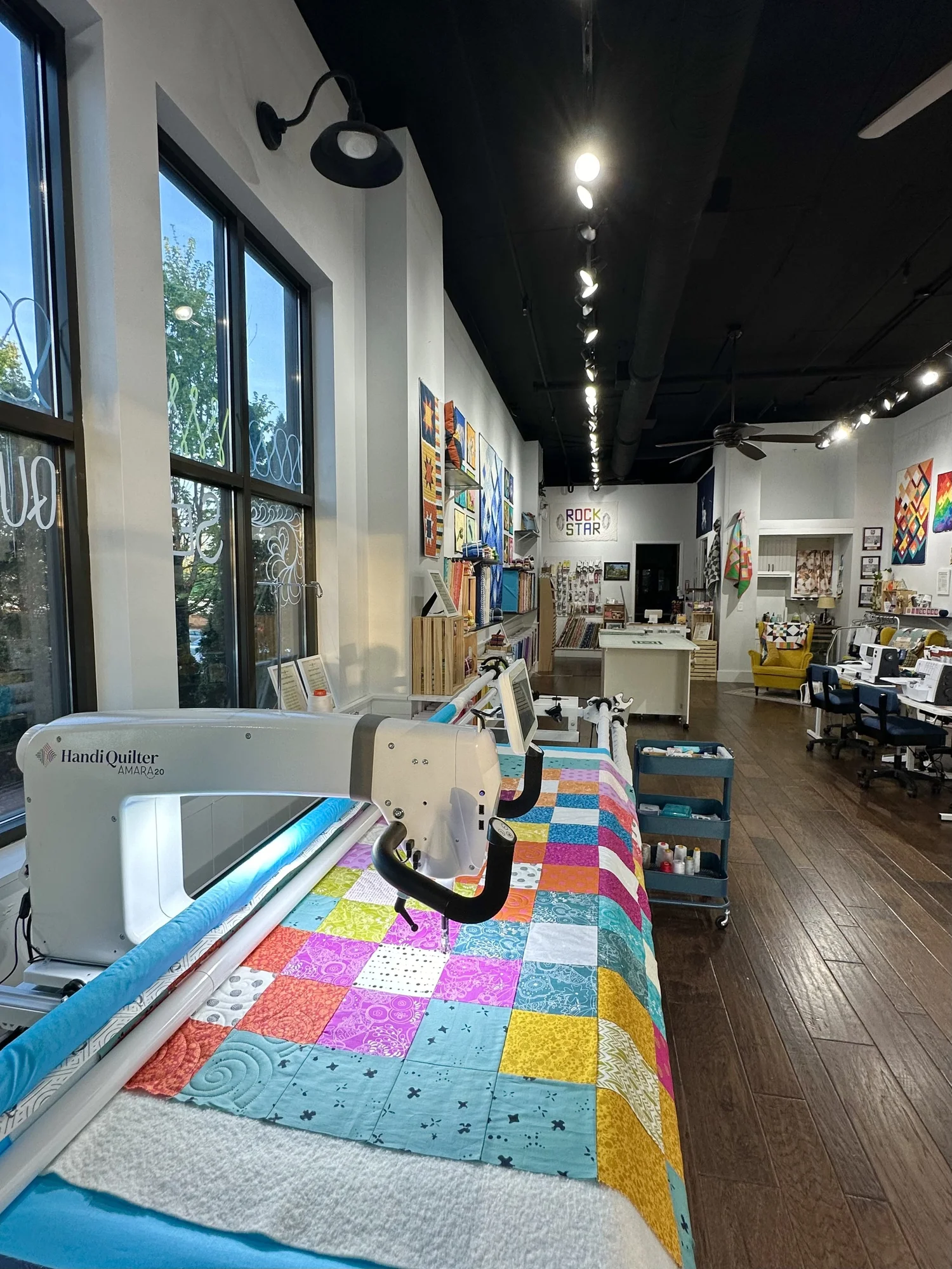 HandiQuilter Amara Vs HandiQuilter Moxie Comparison — String & Story