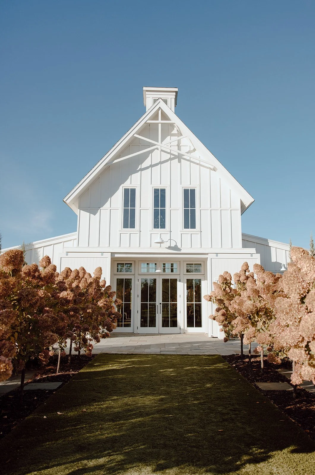 Romantic Fall Wedding at Redeemed Farm — MN + WI Wedding Planner ...
