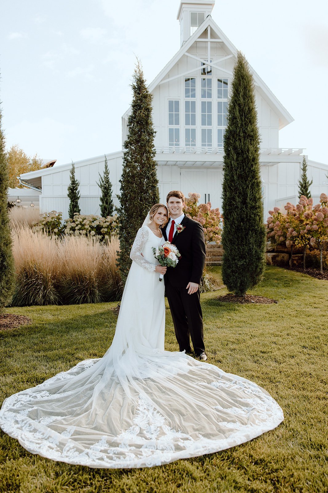 Romantic Fall Wedding at Redeemed Farm — MN + WI Wedding Planner ...
