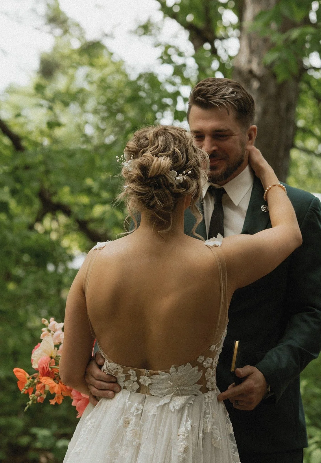 A Romantic and Colorful Summer Wedding at Ivory North — MN + WI Wedding ...