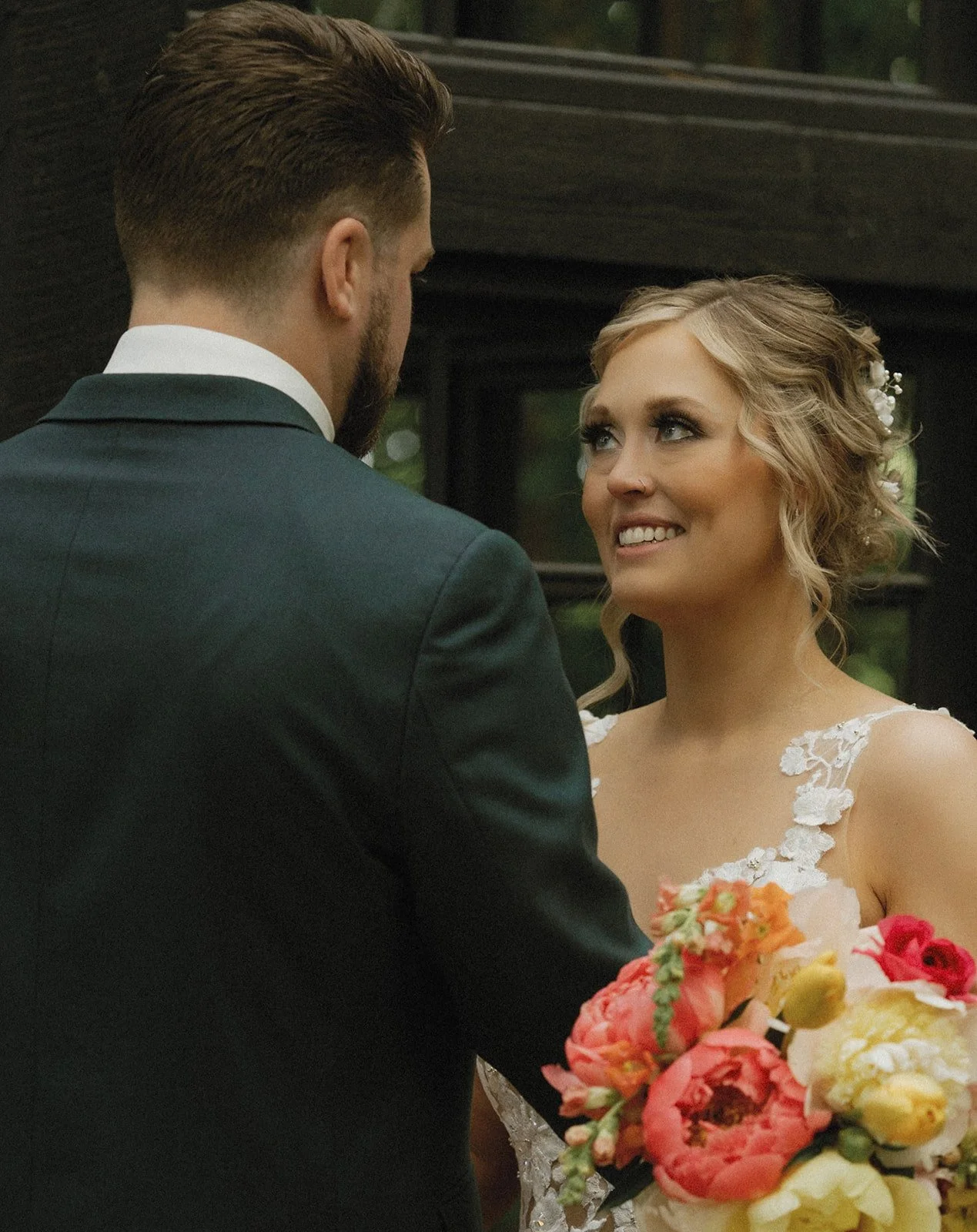 A Romantic and Colorful Summer Wedding at Ivory North — MN + WI Wedding ...