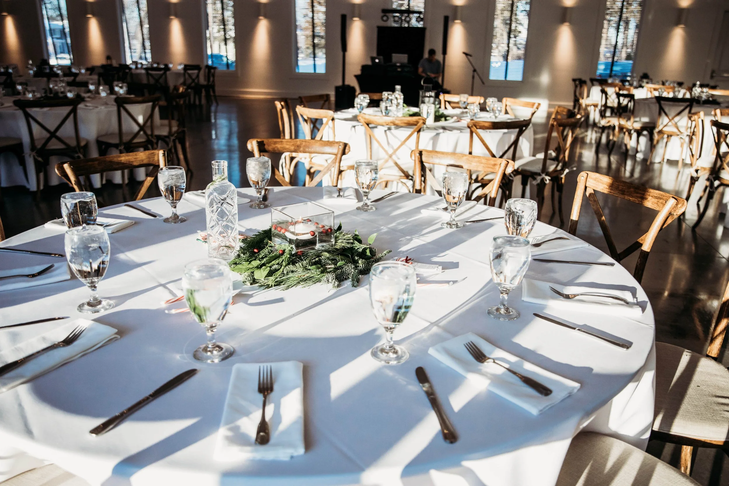 A Cozy Winter Wedding at The Hutton House — MN + WI Wedding Planner ...