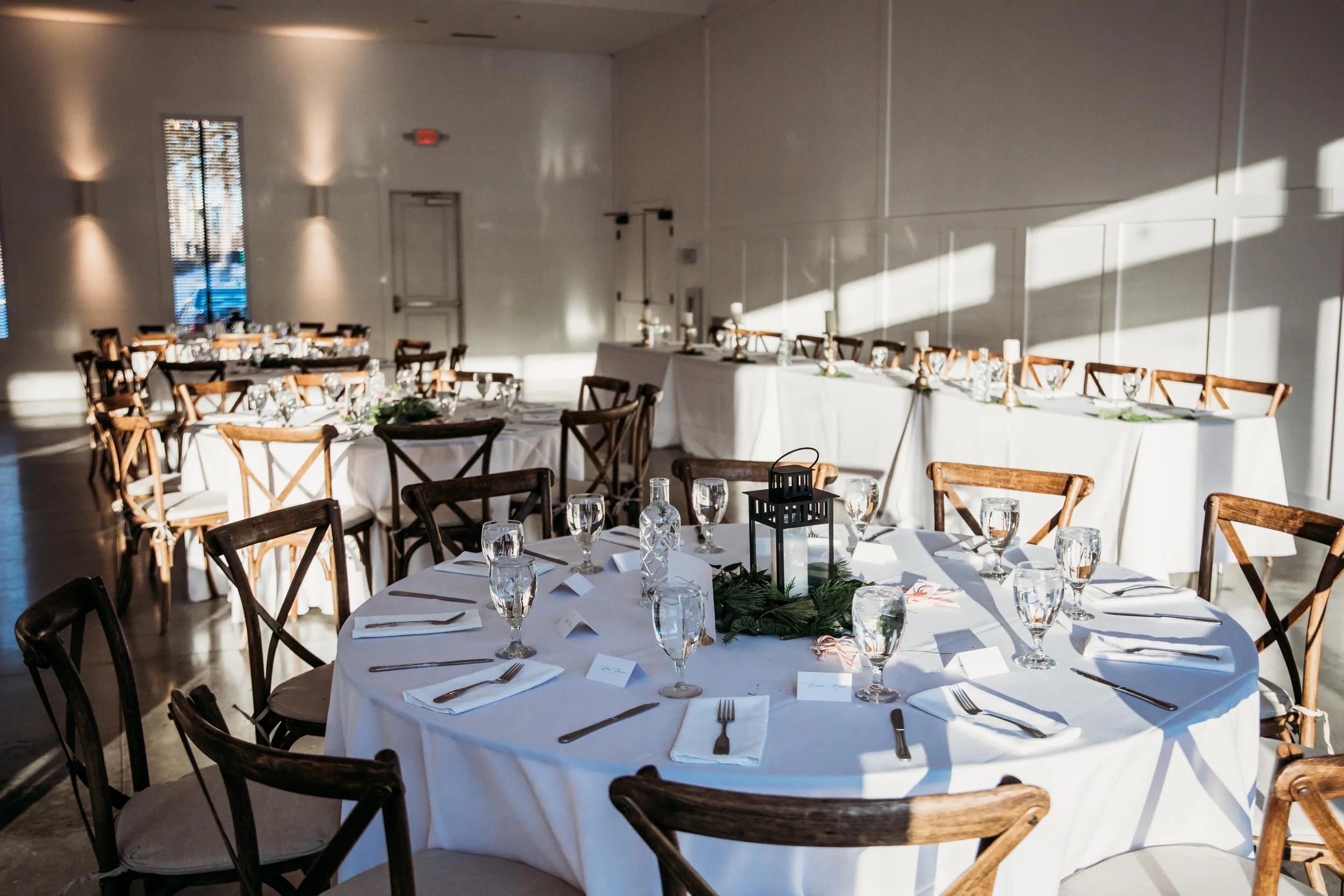 A Cozy Winter Wedding at The Hutton House — MN + WI Wedding Planner ...
