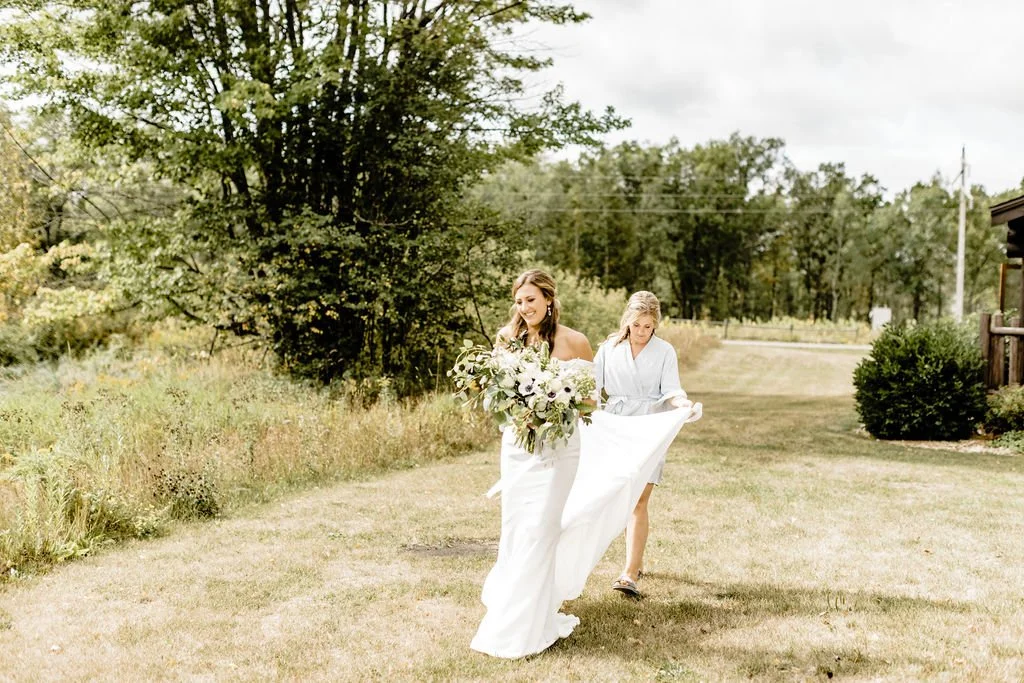What Is a Personal Attendant for a Wedding? And Who Should You Ask To ...
